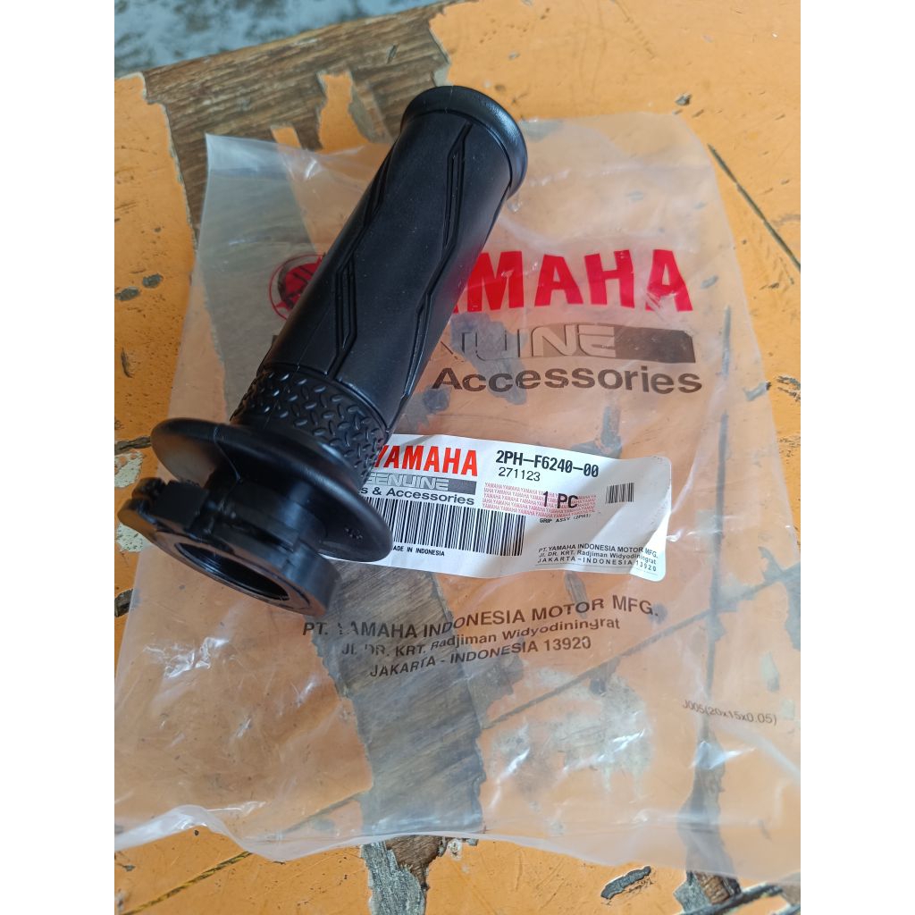Handle Grip Right Only Mio i125/Nmax/Aerox/Gear/Gravis Yamaha Genuine ...