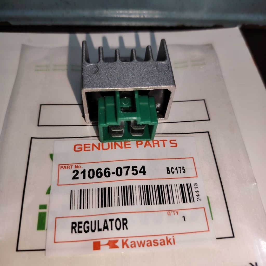 Kawasaki BARAKO 175 RECTIFIER REGULATOR GENUINE PART | Shopee Philippines
