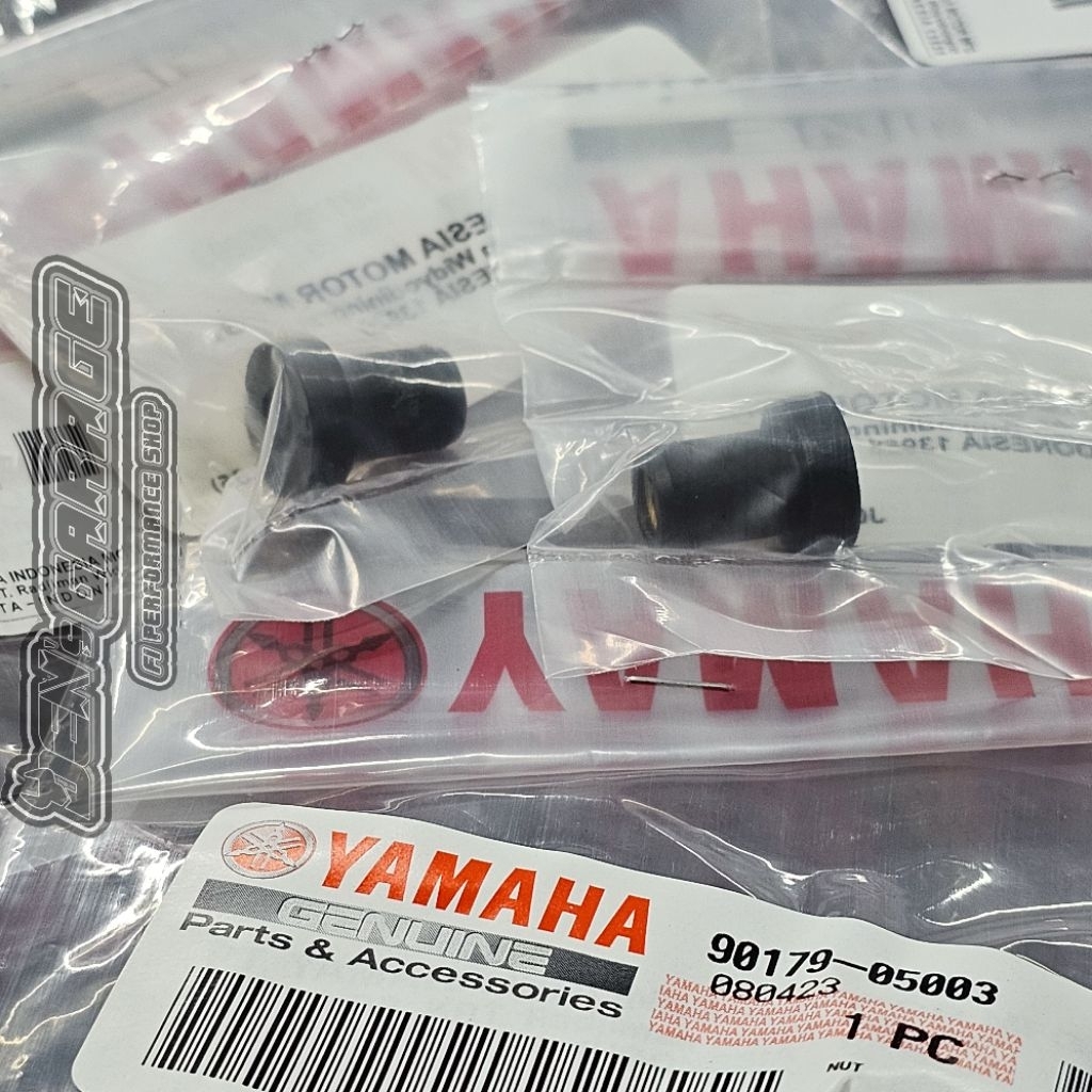 Yamaha Genuine Parts - 1 pc. Rubber Nut ( Visor ) ( 90179-05003 ...