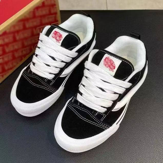 2025 New Arrival Fashion Bread Shoes Casual Sport Canvas Sneakers for ...
