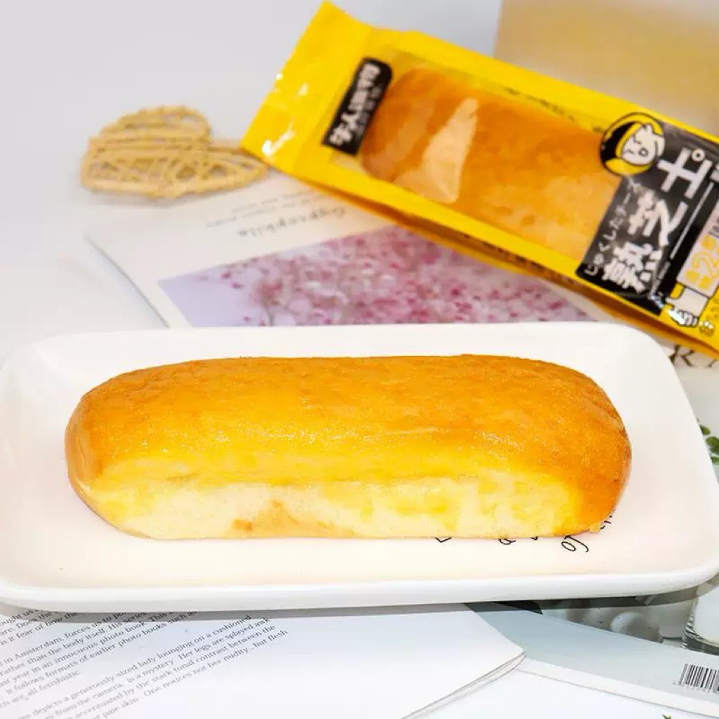 Cow Artificial cooked cheese bread 80g （Packaging is the date of ...