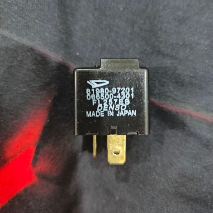 DENSO FLASHER RELAY SUZUKI 12V MADE IN JAPAN | Shopee Philippines