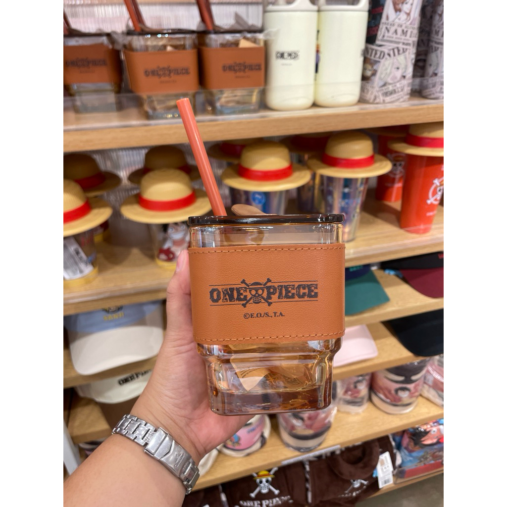 MINISO ONE PIECE COLLECTION STRAW GLASS MUG 450ml | Shopee Philippines