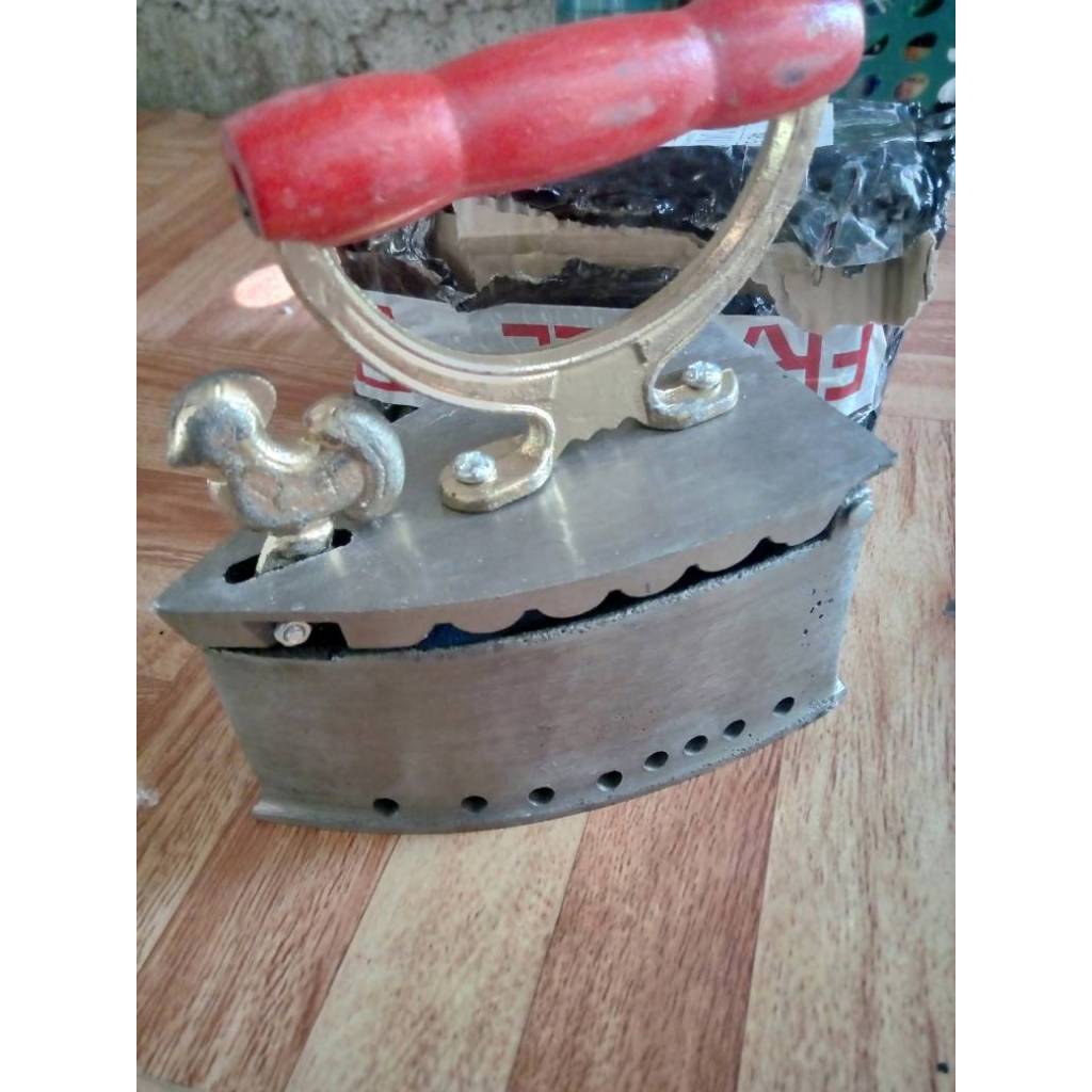 Cast Iron Charcoal Flat Iron ( Plantsa de uling ).333 | Shopee Philippines