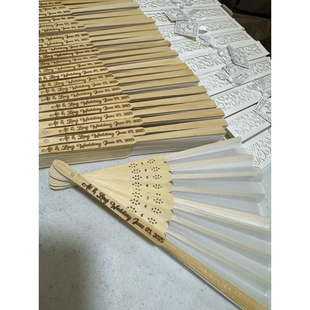 Giveaway Wedding Souvenir Personalized Silky Fan with Free Box and ...