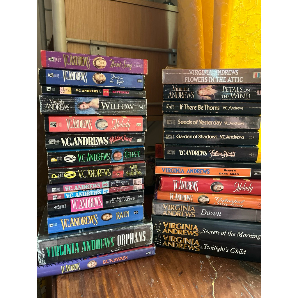 V.C. Andrews VC andrews Virginia Andrews Assorted Books Flowers in the ...