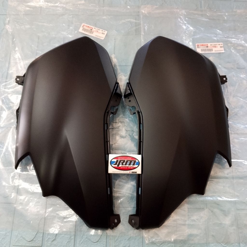NMAX V2.1 BODY COWLING LEFT & RIGHT SWORD GRAY / MATTE DARK GRAY/BLACK ...