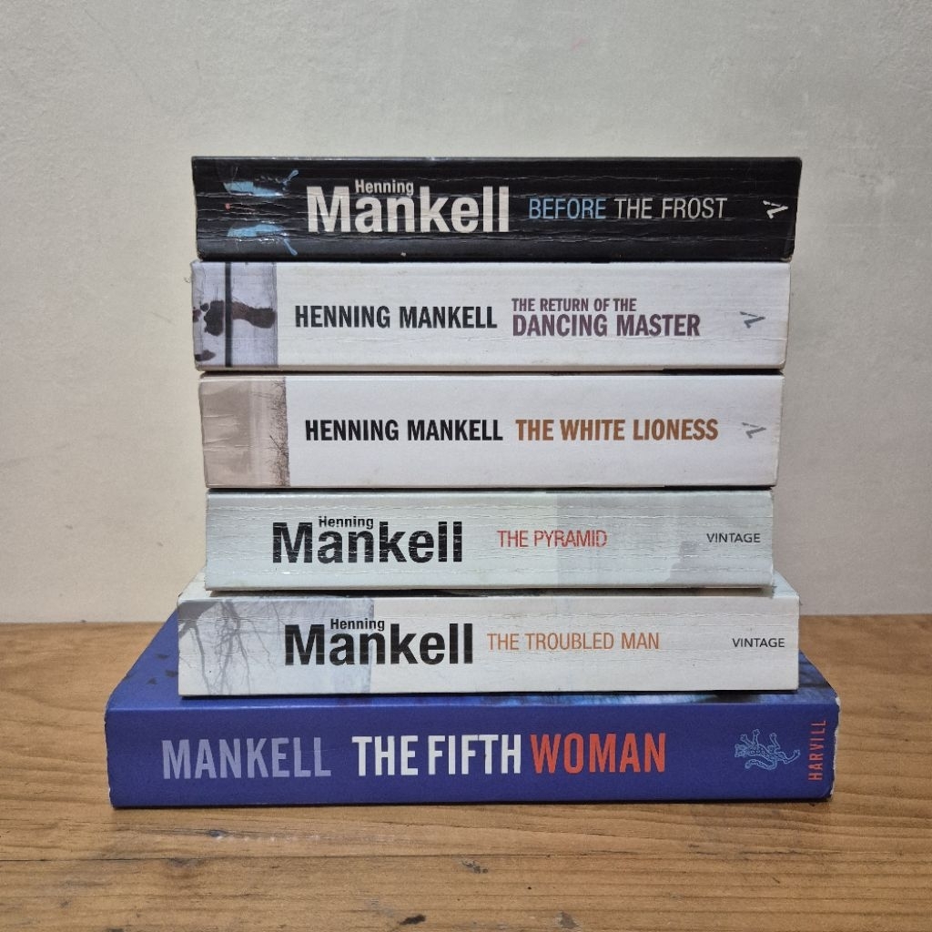 [Preloved] Henning Mankell, author of The Pyramid, Sidetracked, & The ...