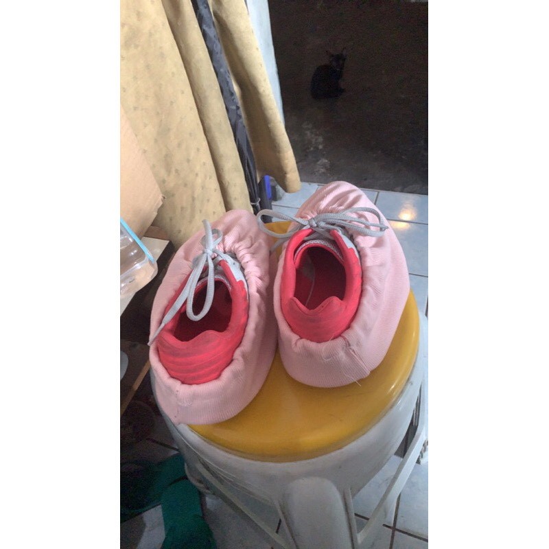 Newshoes rug school shoe cover footsack | Shopee Philippines