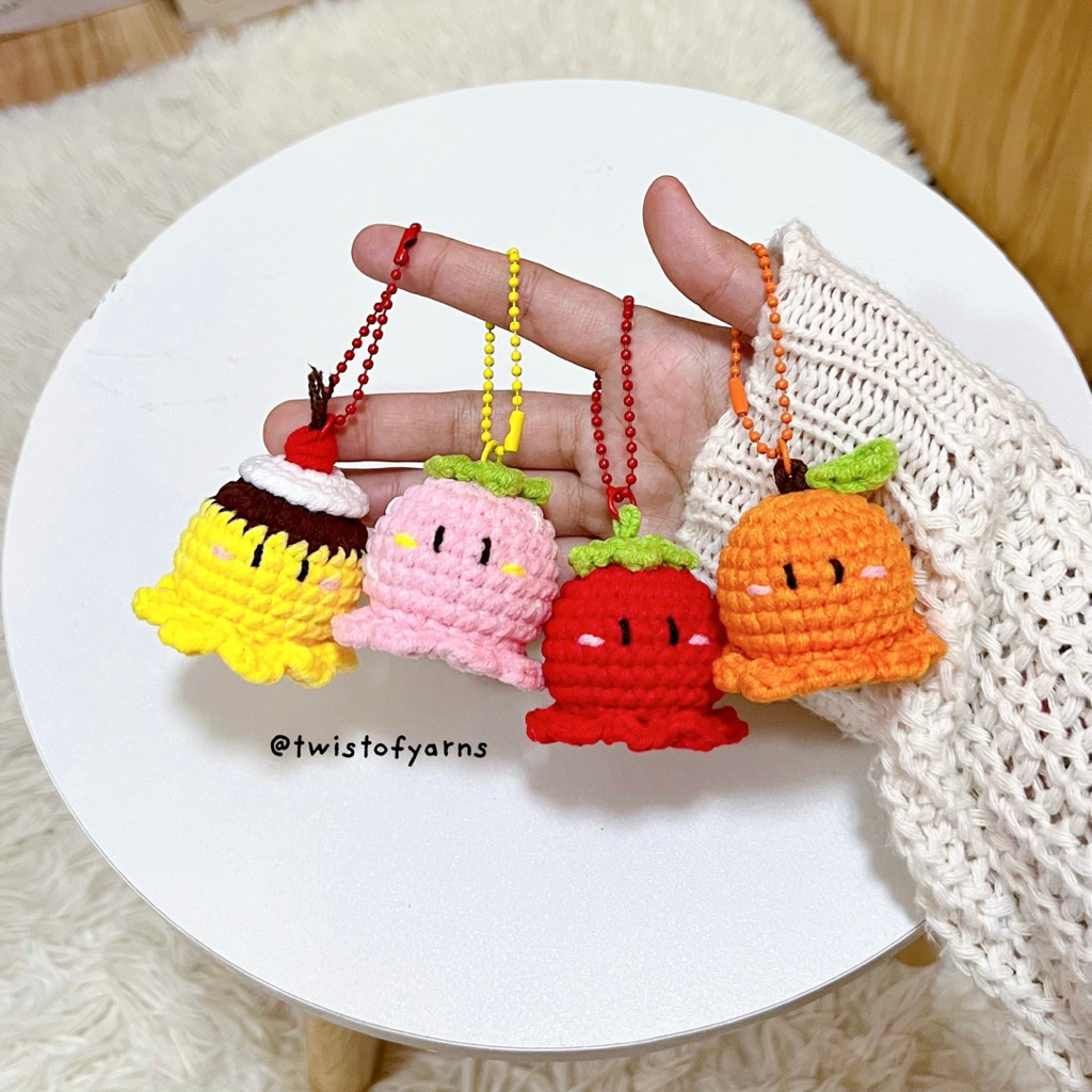 CROCHET BABY OCTOPUS KEYCHAIN - couple keychain | Shopee Philippines
