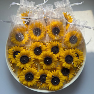 Souvenir / Scented Candle / Decorative Sunflower Floating Candle ...