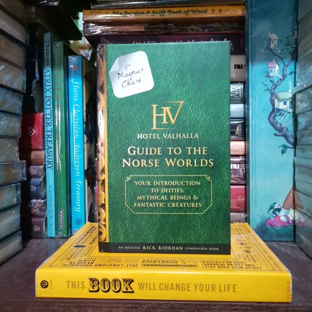 Hotel Valhalla Guide to the Norse Worlds (Magnus Chase and the Gods of ...