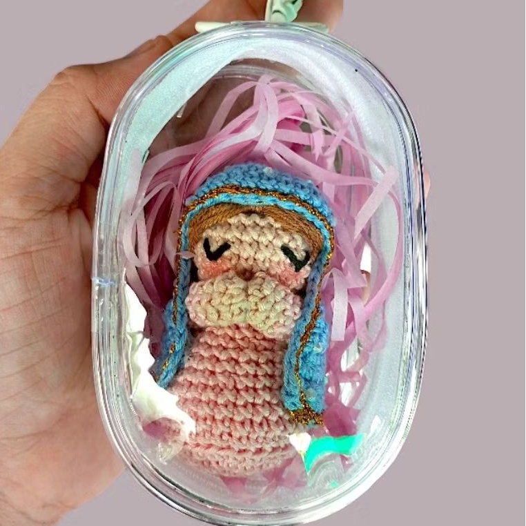 Crochet Mother Mary keychain with case(souvenirs& giveaways) | Shopee ...