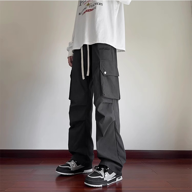 Men's cargo pants in 3 colors with 4 pockets featuring a drawstring ...