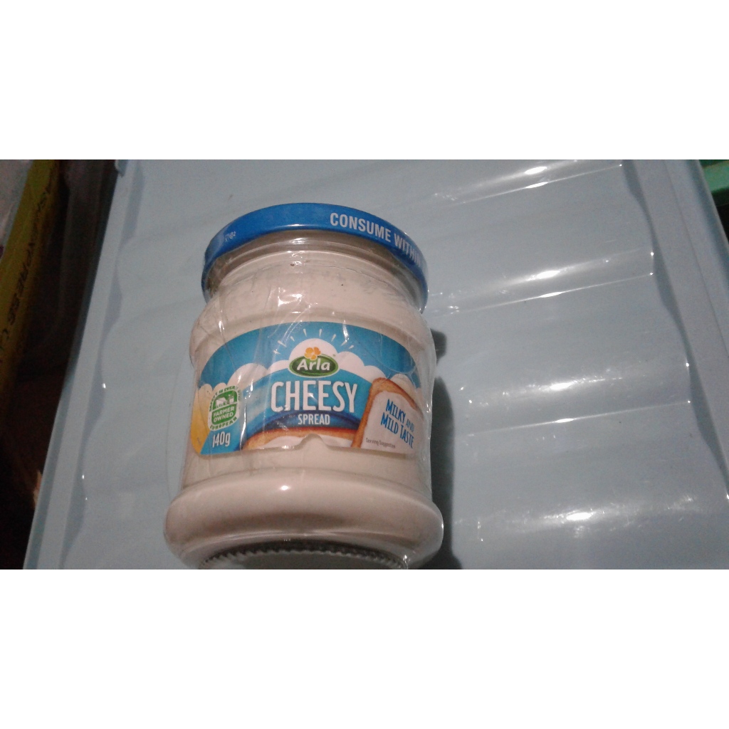 IMPORTED ARLA CHEESe SPREAD 140G KIDS JAR BOTTLE HALAL FOOD WHITE white ...