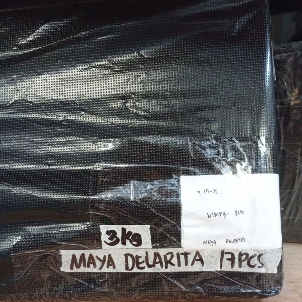 BOOK FOR MAYA DELARITA ( WIMPY ) | Shopee Philippines