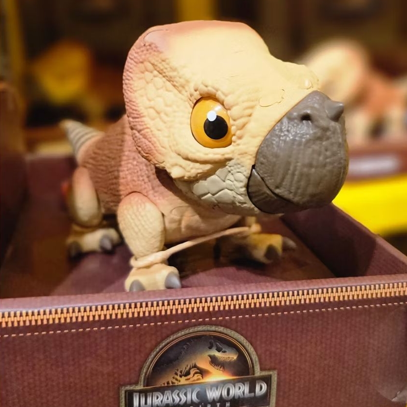 Universal Studios Exclussive / Jurassic World Rebirth Aquilops "Dolores ...