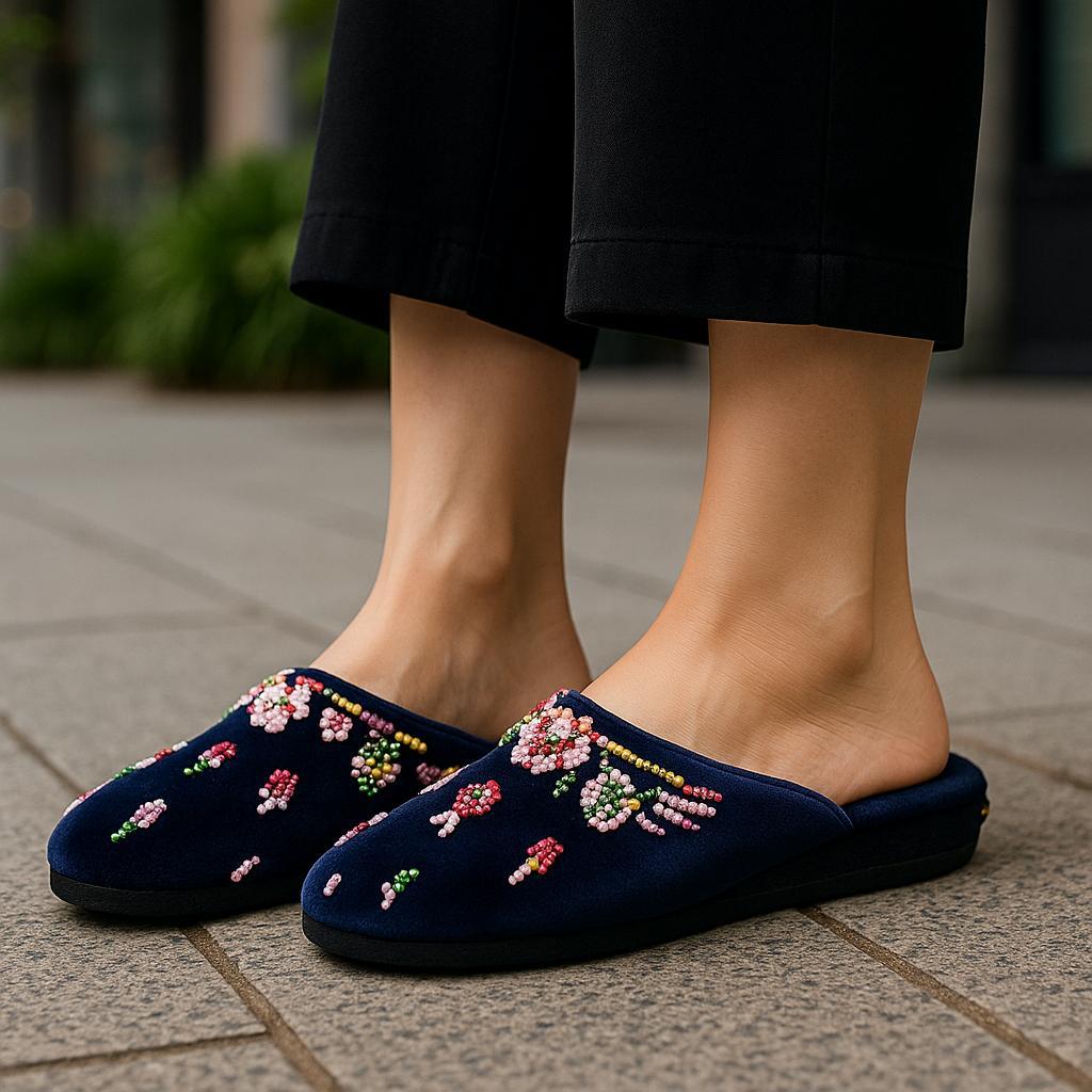 Alpombra 'Close Toe' Ladies lightweight velvet beaded indoor/outdoor ...