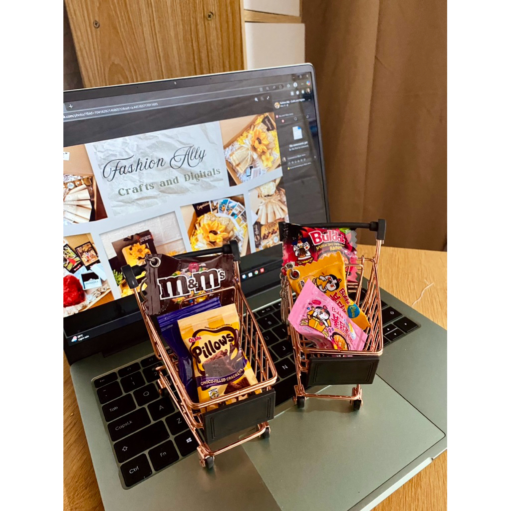 Trinkets & Ref Magnet- Snacks/Chicha/Coffee Keychain & Magnet ...