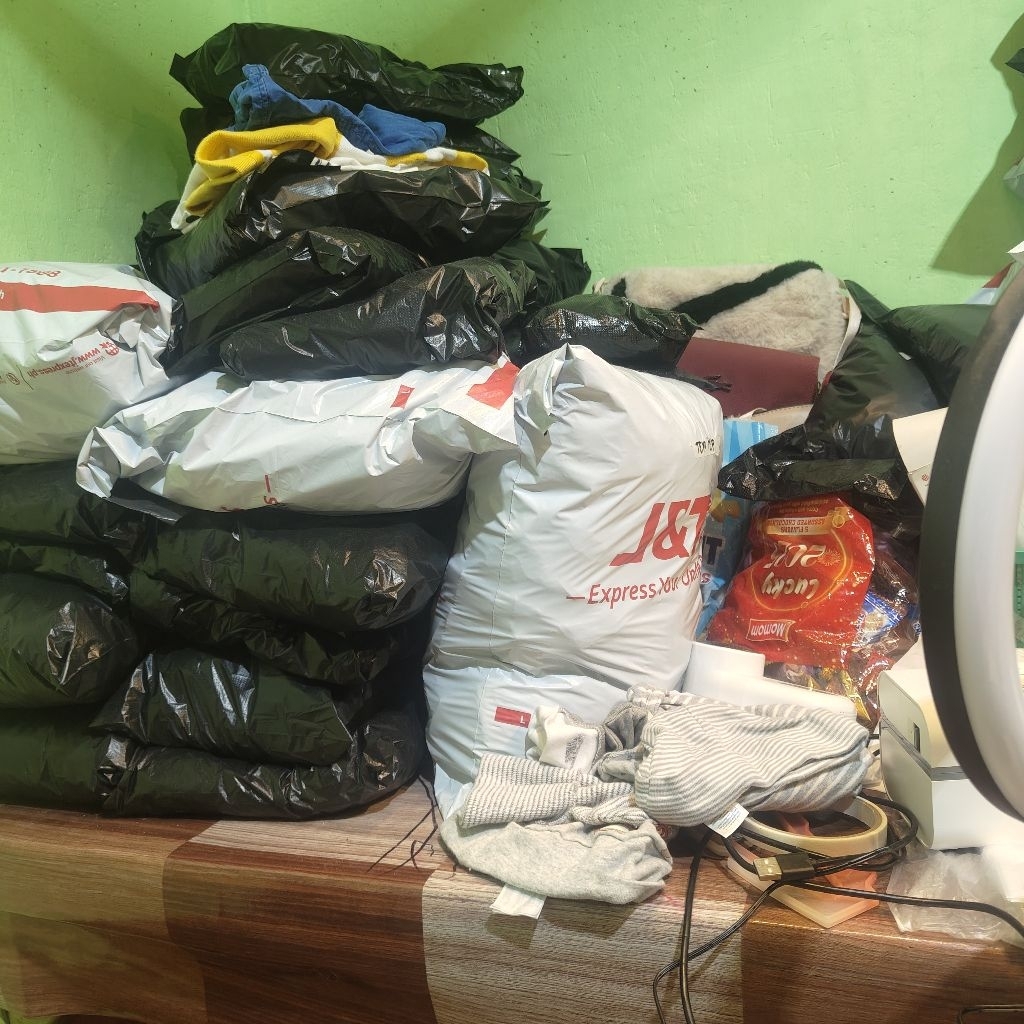 preloved clothes by zb (Samantha) | Shopee Philippines