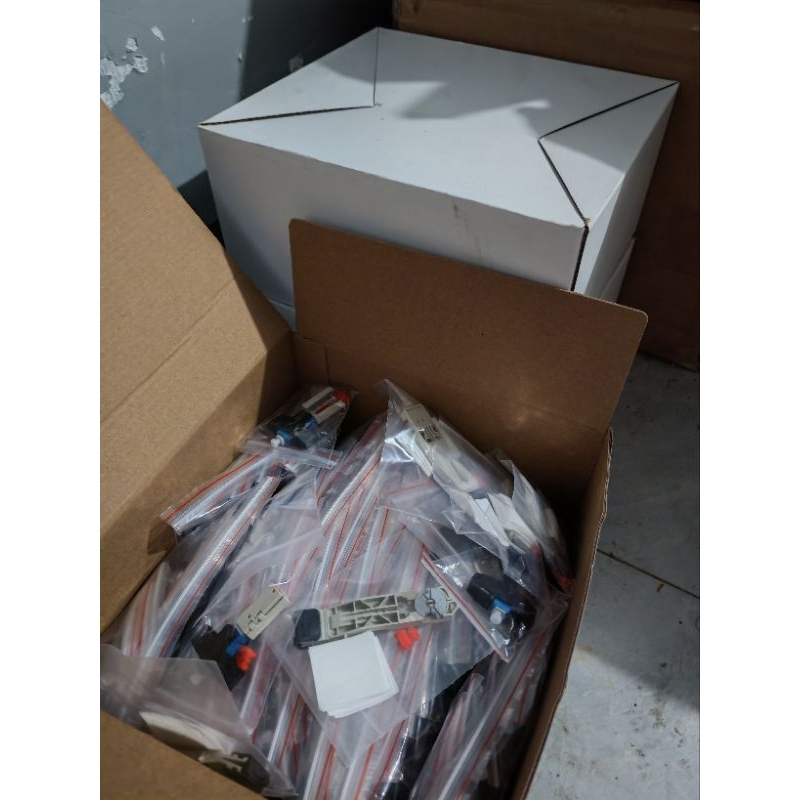 10PCS BUTTERFLY FIBERHOME SC CONNECTOR BRANDNEW free stripper quality ...