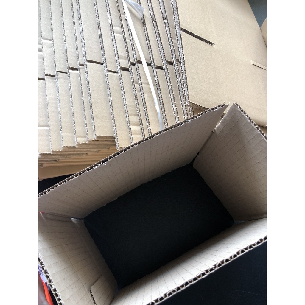 Carton box corrugated cardboard box package Kraft Express box ...
