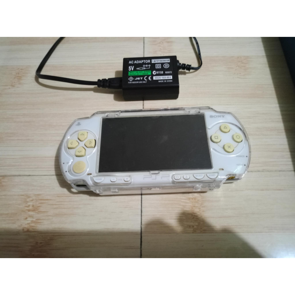 PSP / Playstation portable / 128 gb SD card original samsung 240+ games ...