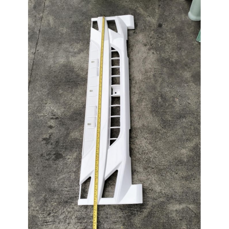 Grille Isuzu Elf 2008 Model 700P NKR New Look | Shopee Philippines