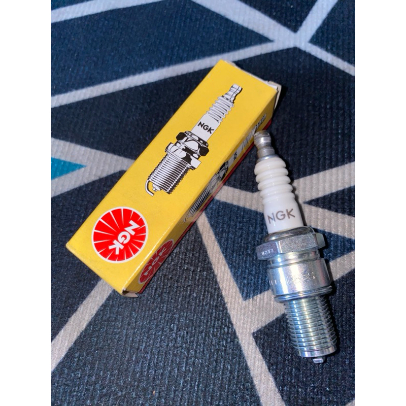 NGK SPARK PLUG FOR Yamaha Dt125/kmx125/ts100/125 Made in Japan | Shopee ...