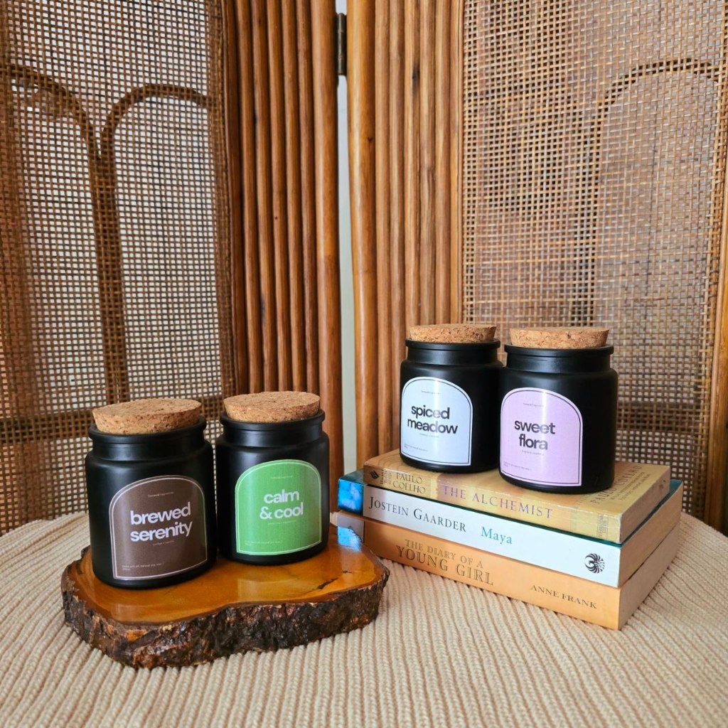 hand-poured scented candles made with all-natural soy wax in cute cork lid jar big 200grams ...