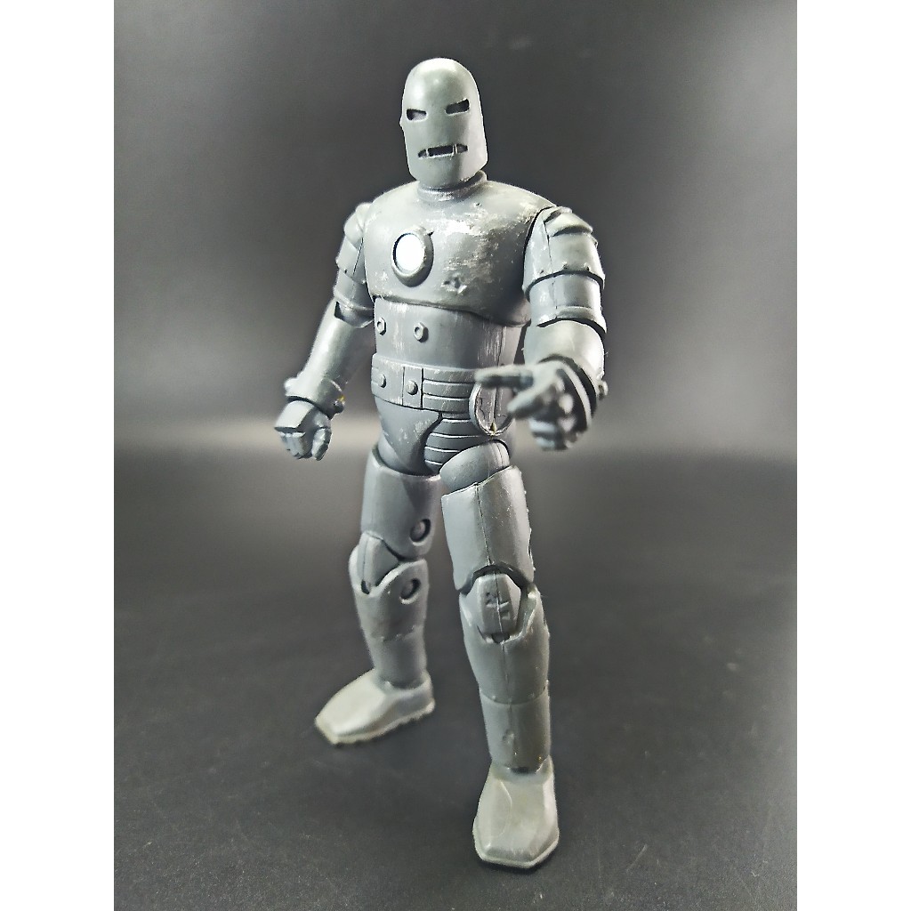 Marvel Universe 1:18 FIRST APPEARANCE IRONMAN / MARK I ARMOR (Hasbro ...