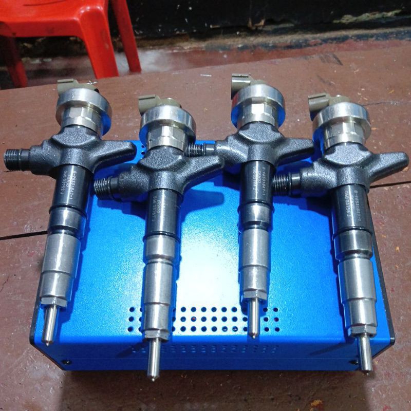 1pc. 4jj1 injector assembly surplus japan very good condition twin ...