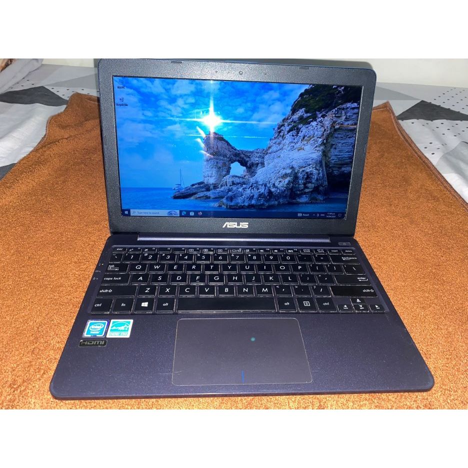 LAPTOP with Microsoft Office Installed | P 9500 Pesos Only! | Shopee ...