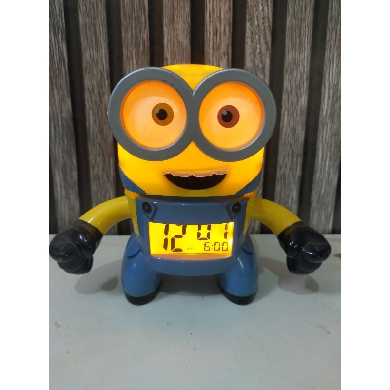 Minion BOB Alarm Clock Digital Bulb Botz Light Up - BOB | Shopee ...