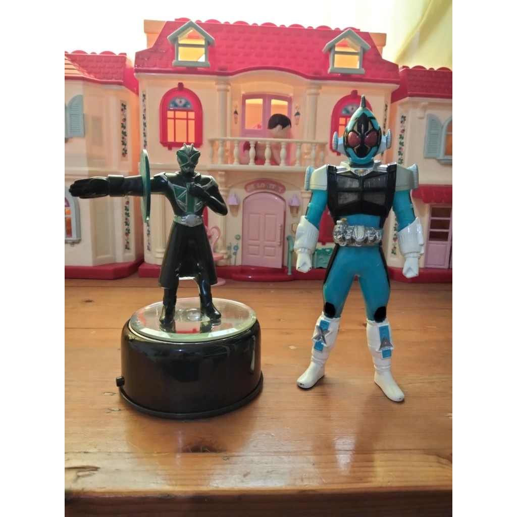 JAPAN ACTION Figure Set Of 2 Lahat Na Yan For Your Collection | Shopee ...