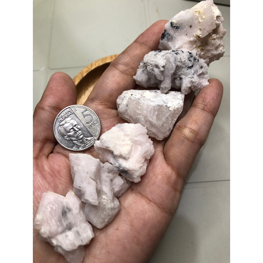 PINK MANGANO CALCITE RAW UV REACTIVE NATURAL STONE | Shopee Philippines