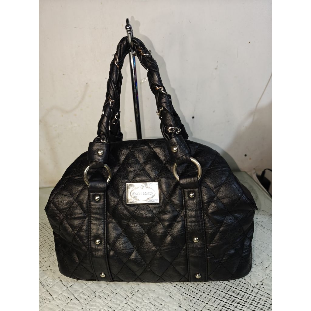 Preloved Vincis Bench Korea Black Hand bag,Genuine Leather | Shopee ...