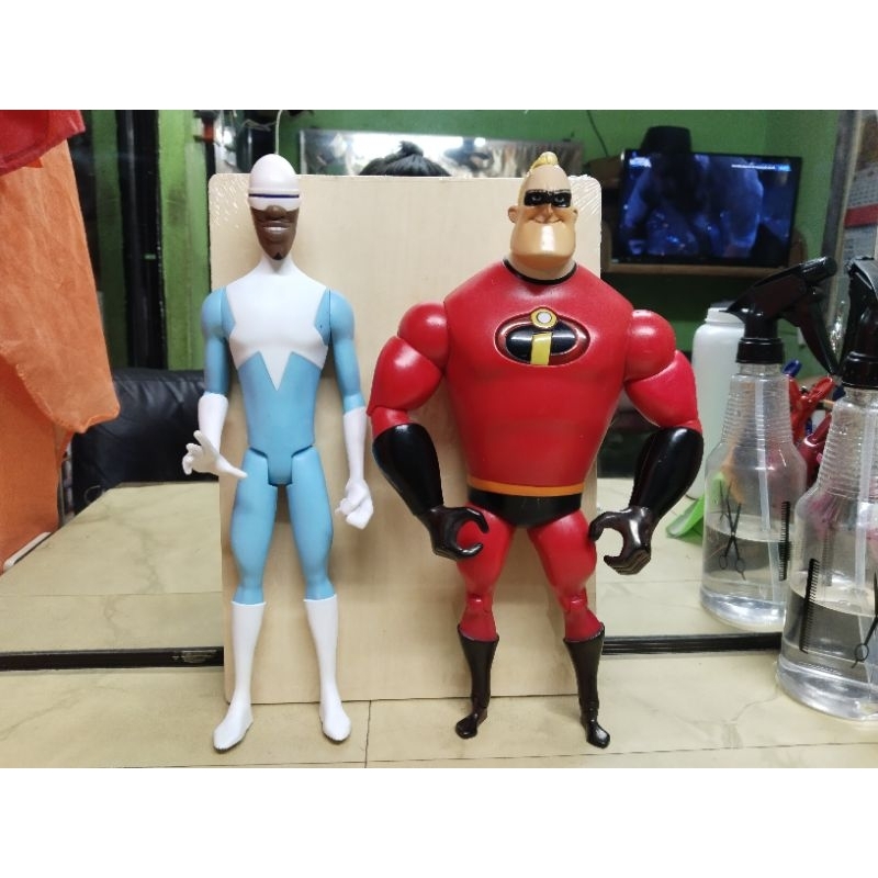 The Incredibles Frozone & Mr incredible Action Figure 11.5" | Shopee ...