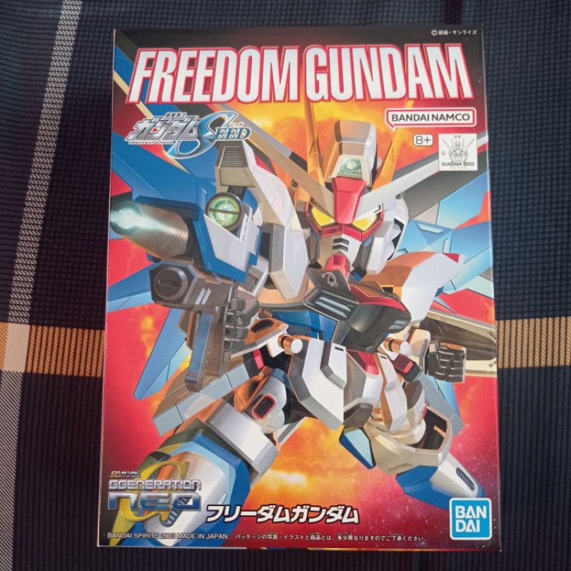 Bandai SD BB Freedom Gundam mecha robot model kit toys action figure ...