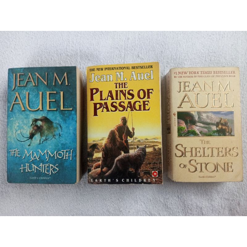 JEAN M. AUEL - Earth's Children Series (Valley of Horses, Clan of the ...