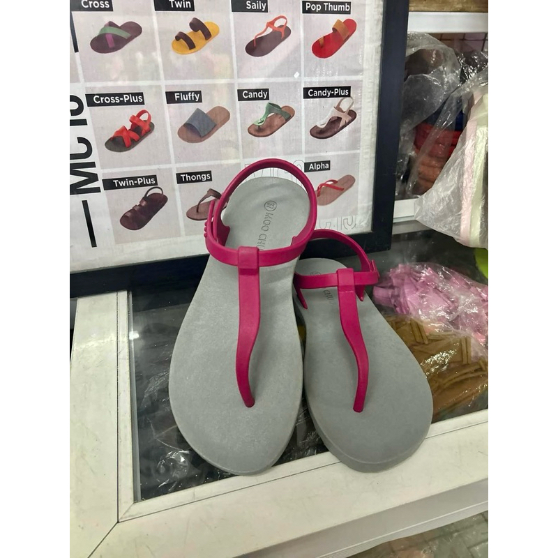 Thailand Everyday Elegance Slippers • Flip Flops • Slip On • Moo Chuu ...