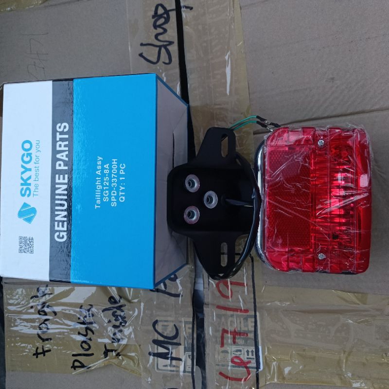 Skygo Tail Light Assembly With Bracket Skygo 125/150 Skygo Genuine ...