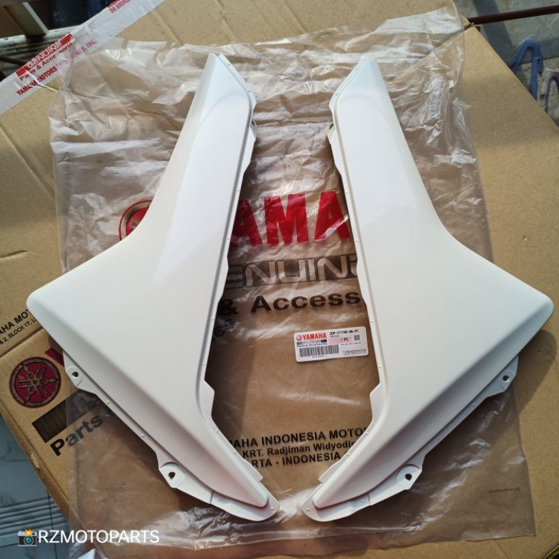 NMAX V1 MOLE SIDE COVER PEARL WHITE | Shopee Philippines