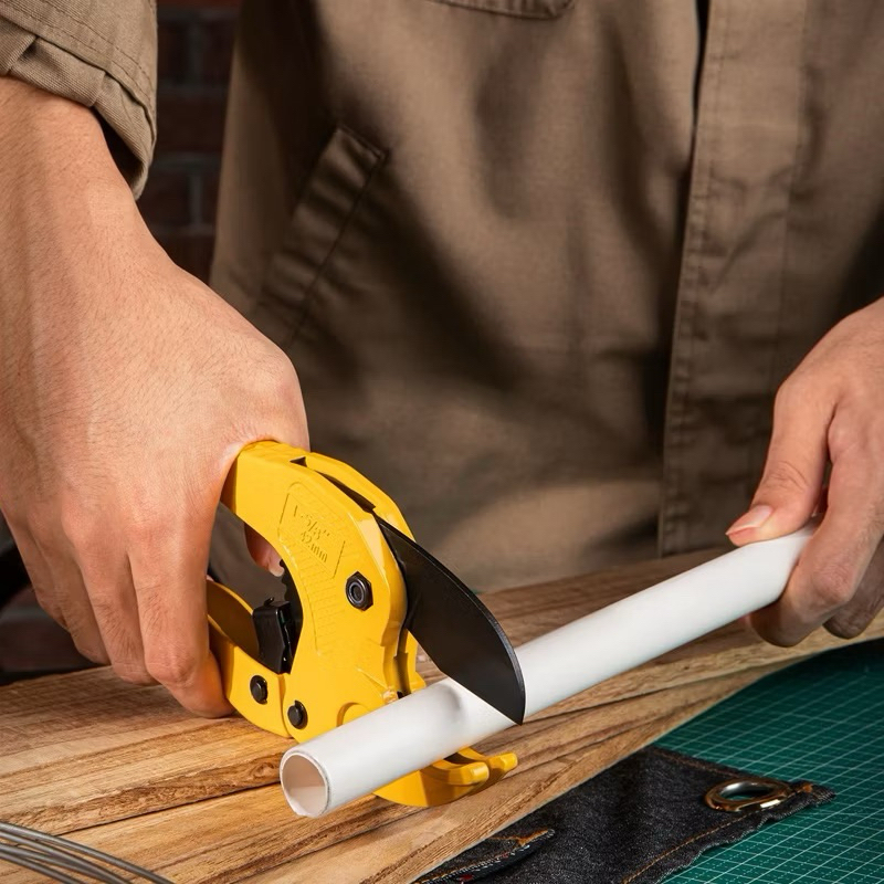 MMT PVC Pipe Cutter Wide Mouth 42 mm For Size 4 Inch-6 Strong And ...