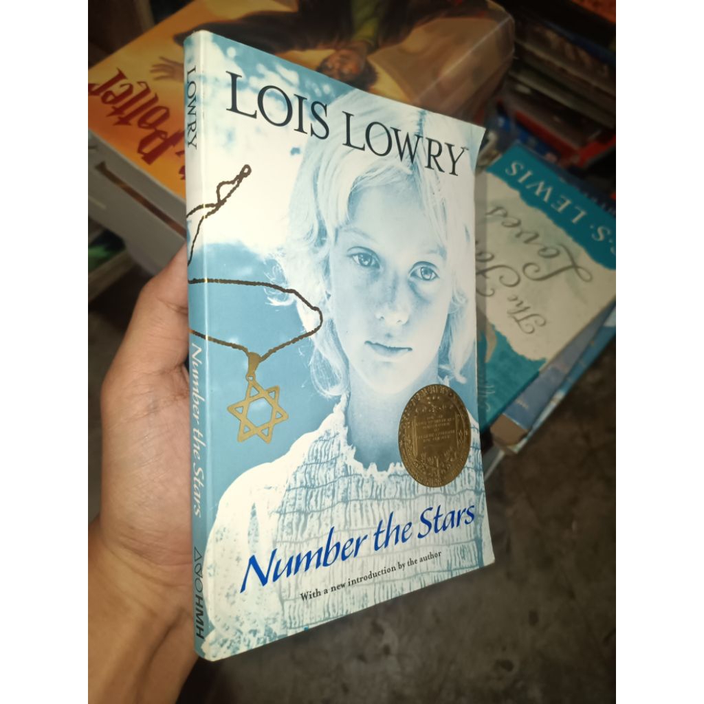 Number The Stars by Lois Lowry | Shopee Philippines