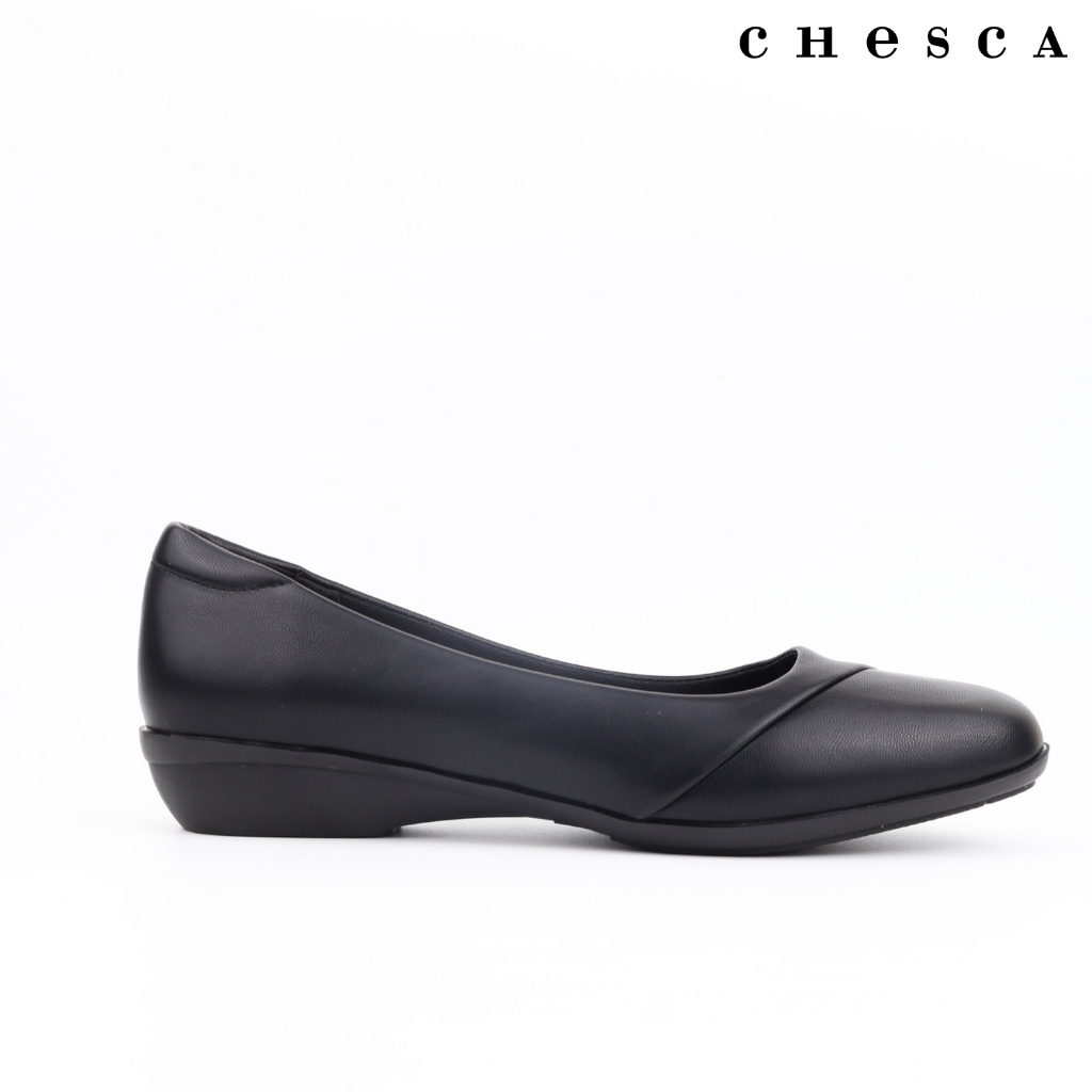 Chesca Andy Closed Shoes 199B0117 (Black/White) | Shopee Philippines