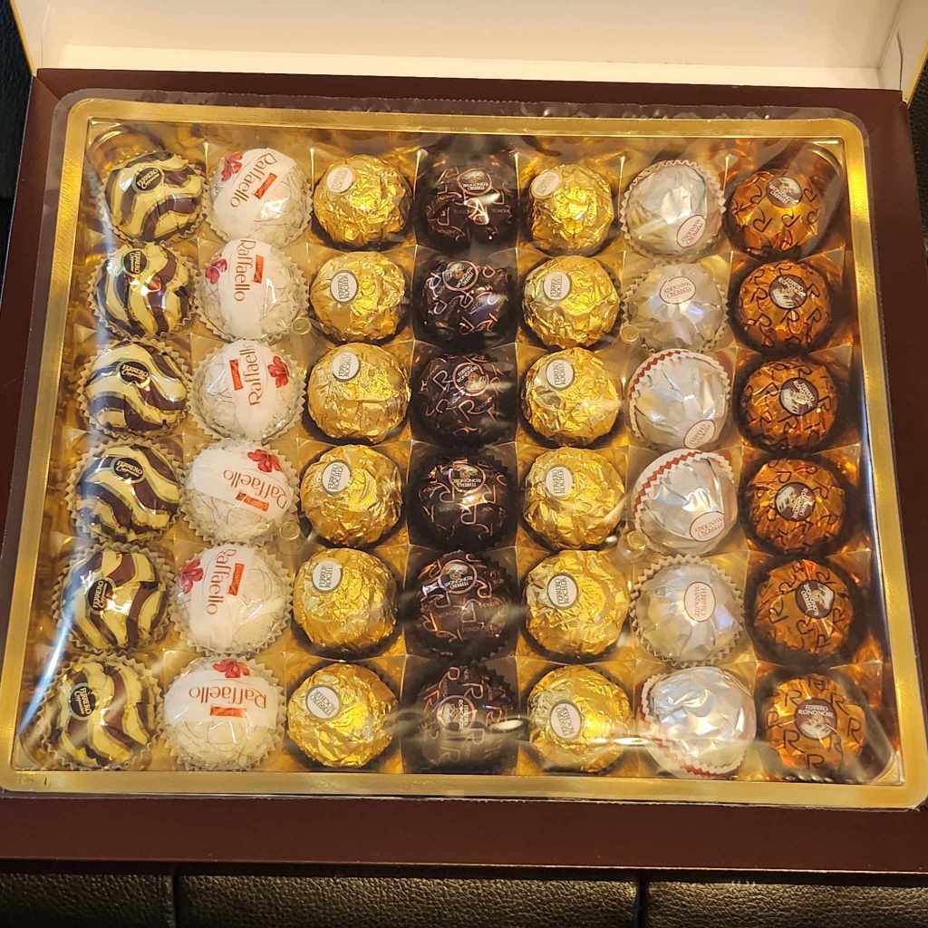 NEW and ORIGINAL - Ferrero Collection Grand Assortment, 431 g, 42pcs ...