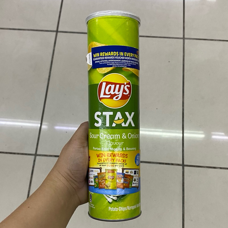 LAY’S STAX SOUR CREAM & ONION FLAVOUR POTATO CHIPS 100g | Shopee Philippines