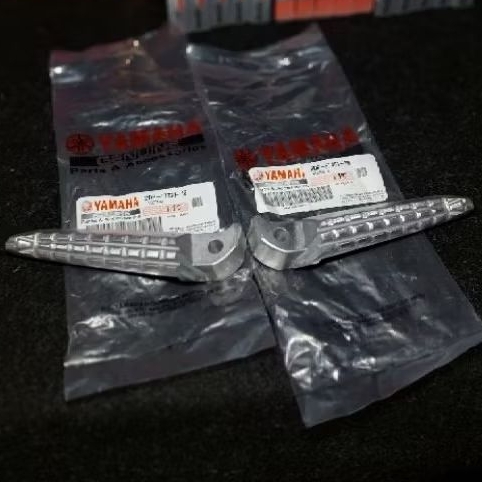 Yamaha Genuine Passenger "Footrest" Nmax V1 & V2 Xmax | Shopee Philippines