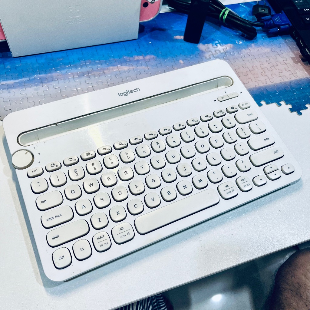 Logitech K480 Windows, Mac, Android, iOS Tablets and Smartphones Bluetooth Multi-Device Keyboard ...